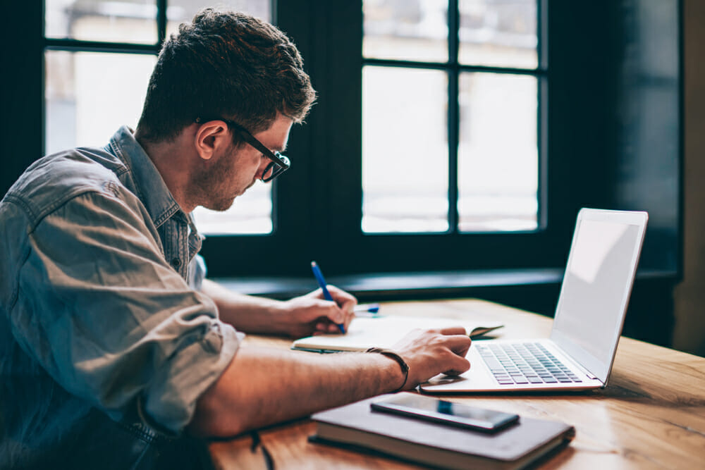 How To Become A Ghostwriter So You Can Find Ghostwriting Jobs