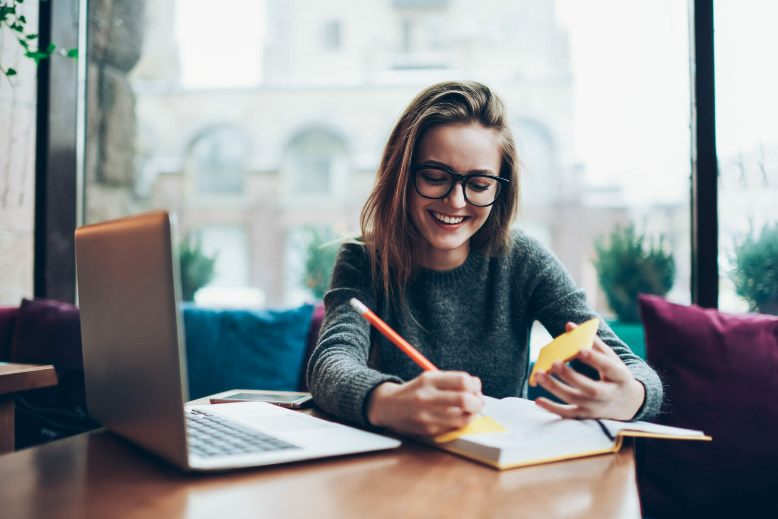 AutoCrit Review: A Published Author Reviews This Editing Software